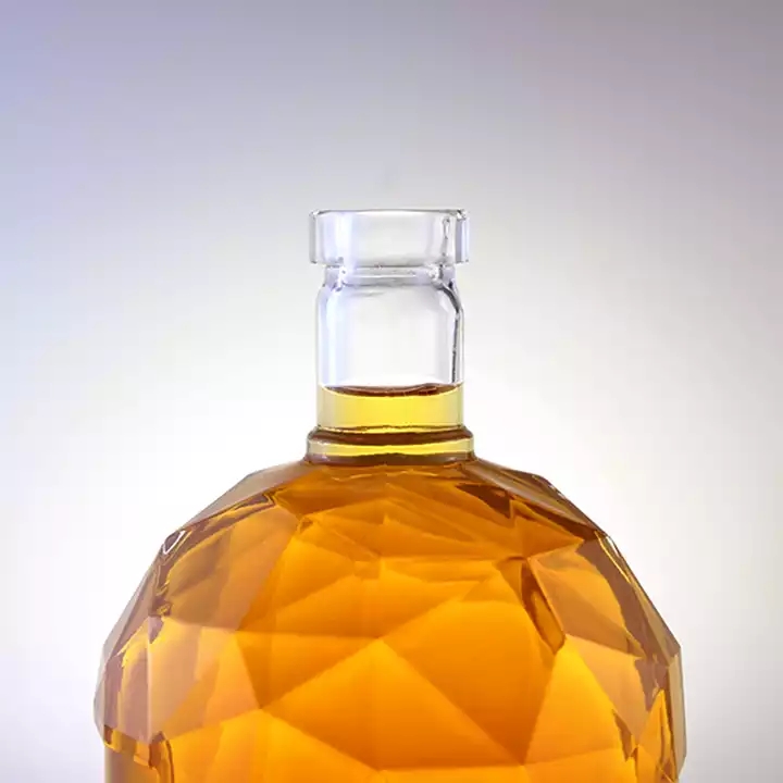New Fancy Wholesale Custom Brandy Glass Bottle With Golden Lids