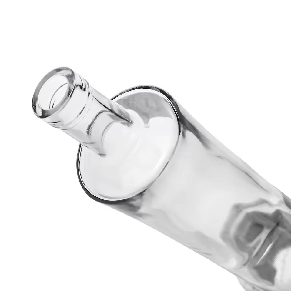 750 ml Tall Round Flint Glass Bottle for Liquor Wine Whisky Alcohol ...