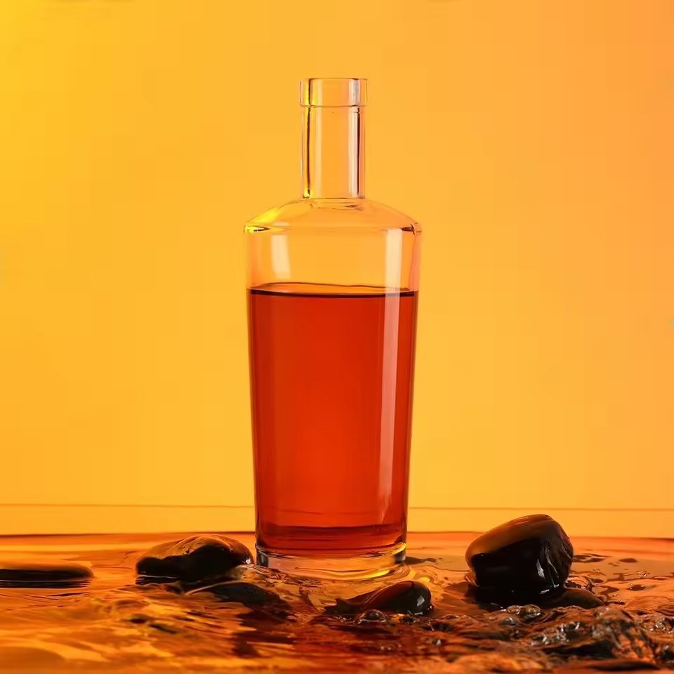 Wholesale 250ml 750ml 1 Liter White Glass Bottles Guala Cap for Cork ...