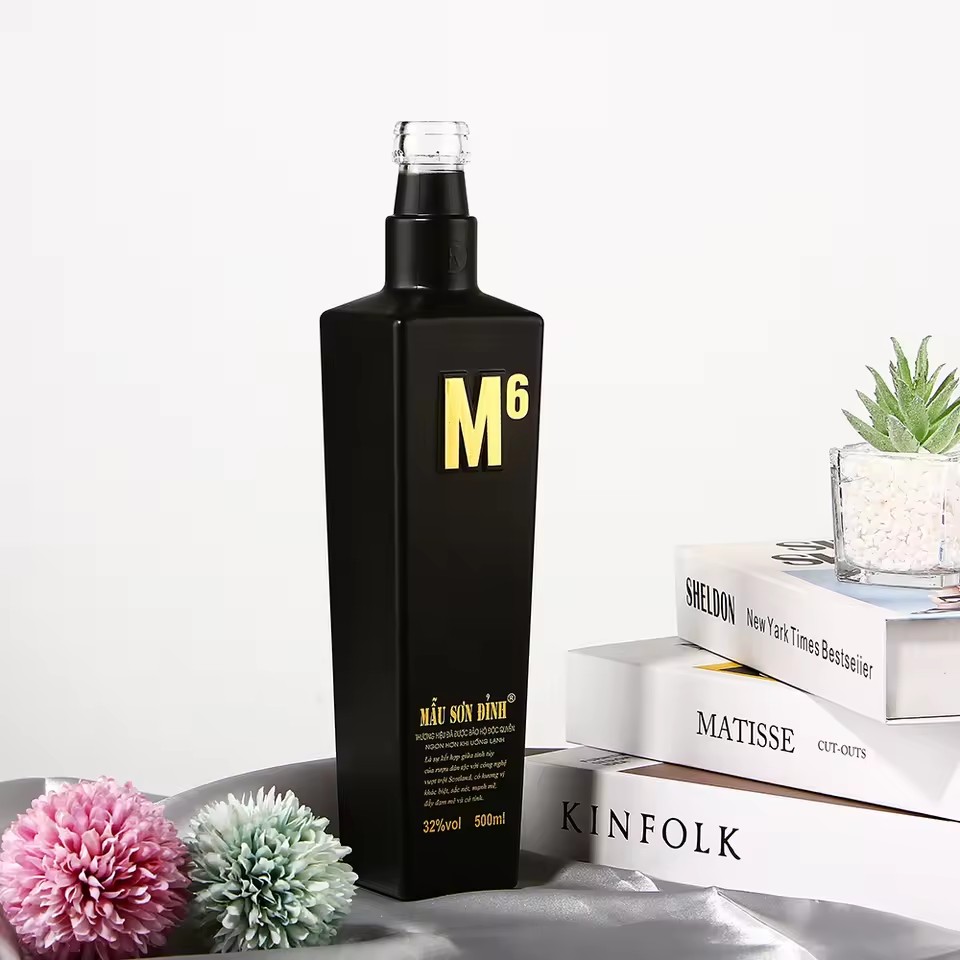 Luxury Custom Square Spray Black Hot Stamping Glass Bottles Elegant ...