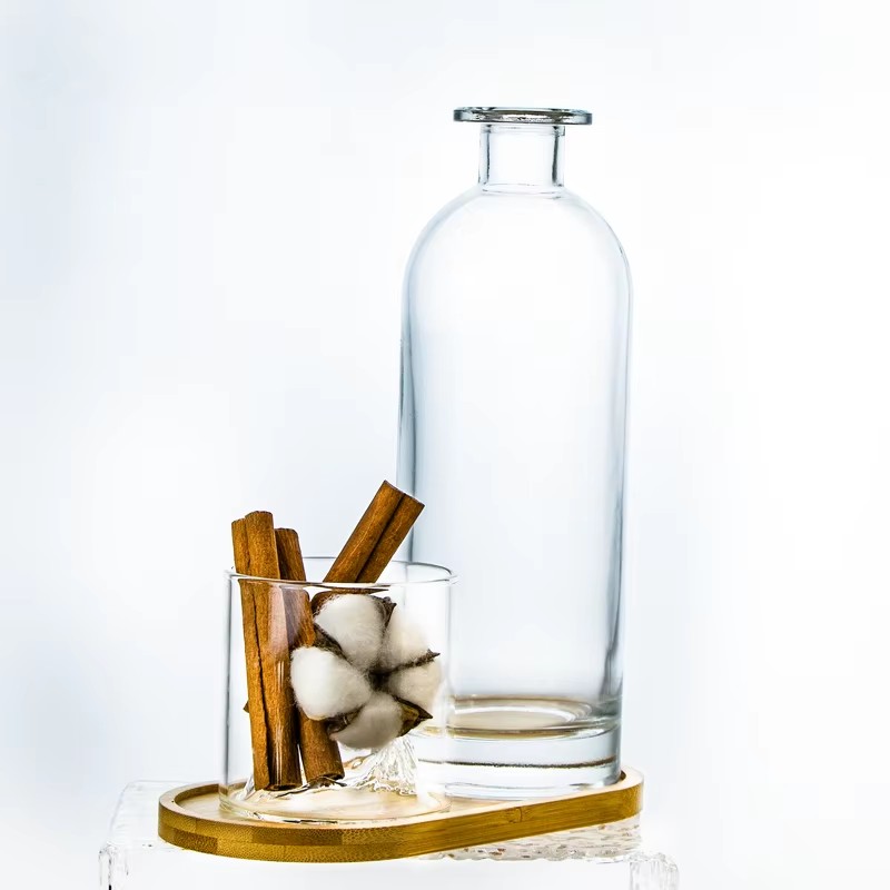 Manufacturers Supply Glass Vodka Bottles Flint 500ml Glass Spirits Bottles